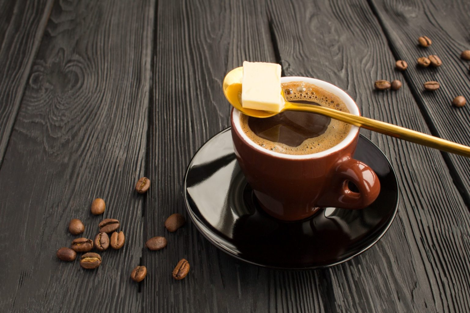 ¿Qué es el Café Keto Bulletproof y cómo se hace? (2024)